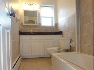 Apartment Pictures and Photo Gallery | Colonial Point