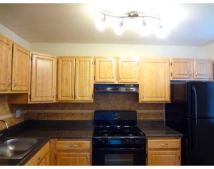 Apartment Pictures and Photo Gallery | Colonial Point