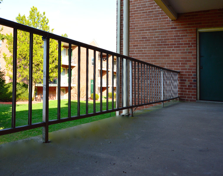 Apartment Pictures and Photo Gallery | Colonial Point