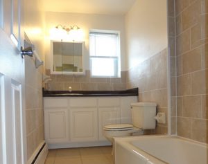 Apartment Pictures and Photo Gallery | Colonial Point