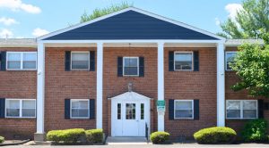 Apartment Pictures and Photo Gallery | Colonial Point